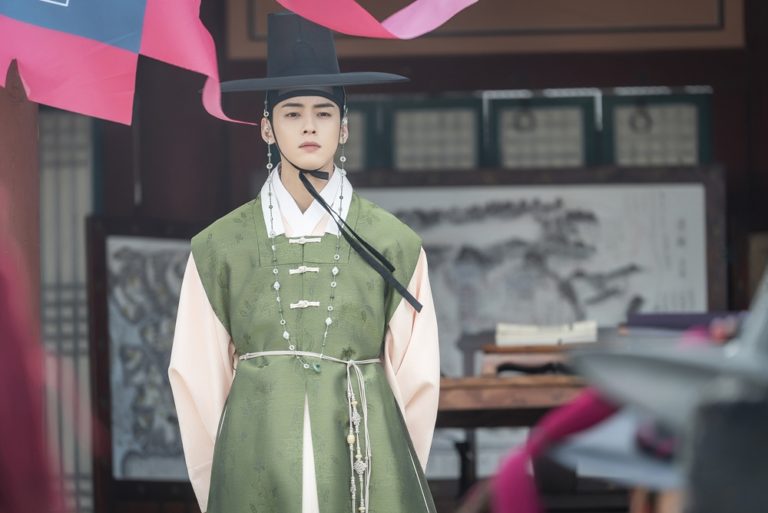 Cha Eun Woo is the Picture Perfect Joseon Prince in First Solo Stills ...