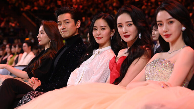 Top and Popular C-stars All Descend on 2022 Weibo Night with Plenty of ...