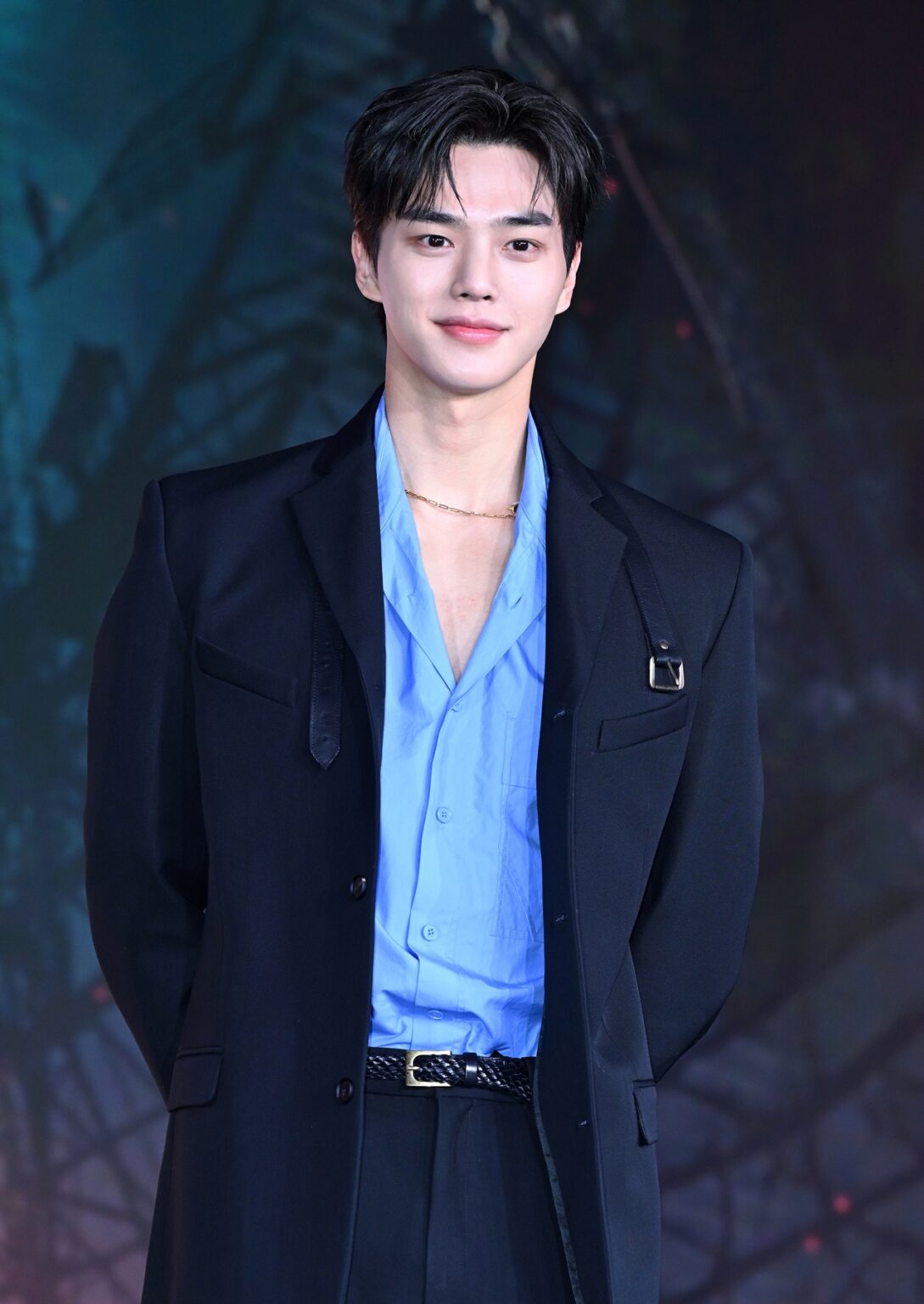 K-actor Song Kang Completes Military Service and is Discharged to Start ...